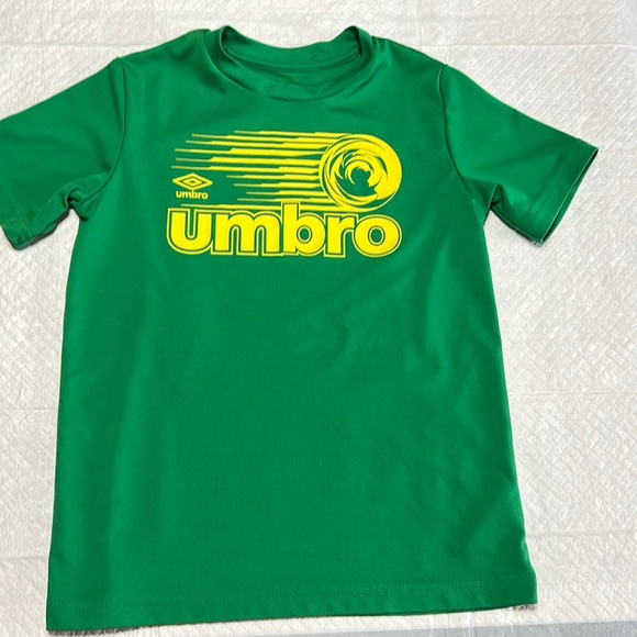 Umbro | Shirts & Tops | Childs Tshirt | Poshmark